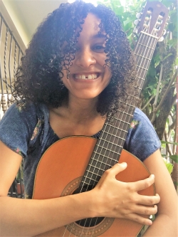 Guitar and Music Theory Tutor Shanelly - Online Lessons | LanguageTutors.ca